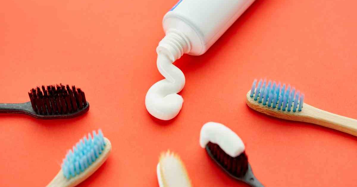 Fact Check: Toothpaste colour code meaning - THIP Media