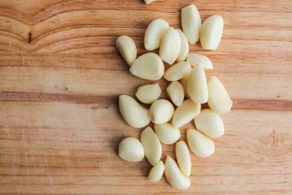 Fact Check: Can you treat nasal congestion with garlic? - THIP Media