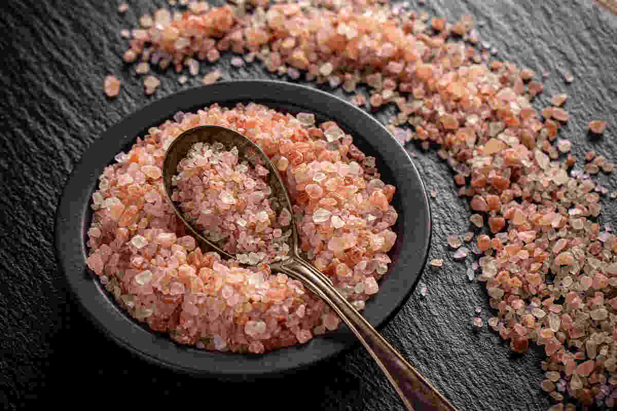Does eating rock salt lowers blood pressure? - THIP Media