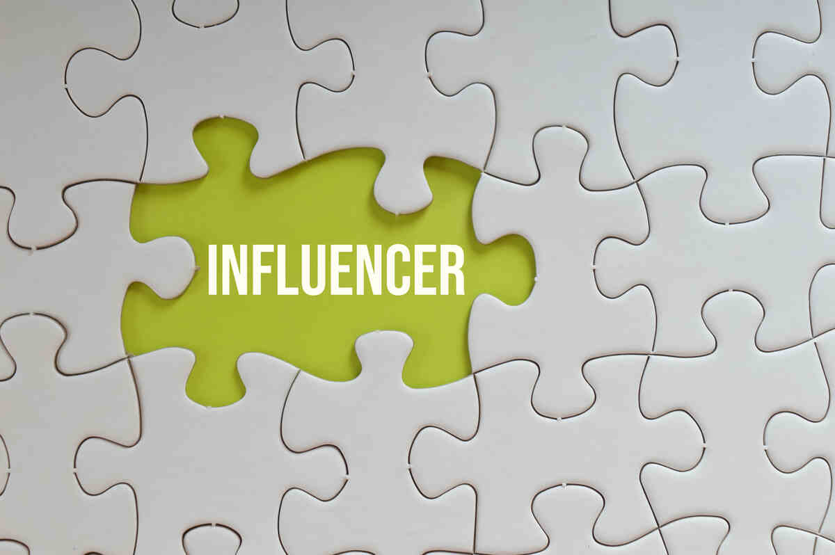 Navigating the Complex World of Social Media Health Influencers - THIP ...