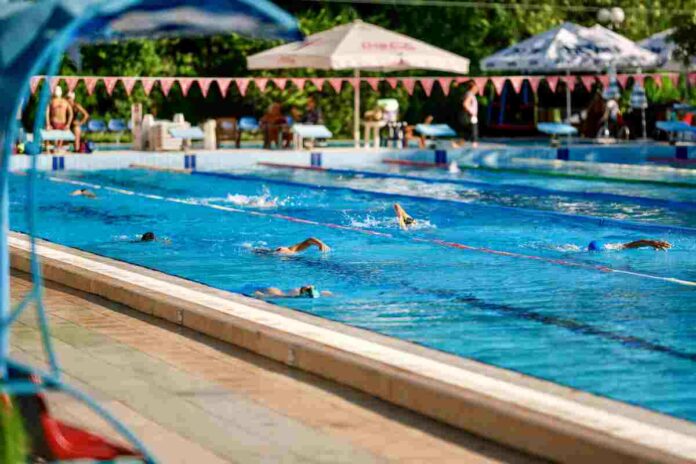 Fact Check: Can community swimming pools cause HIV infection?
