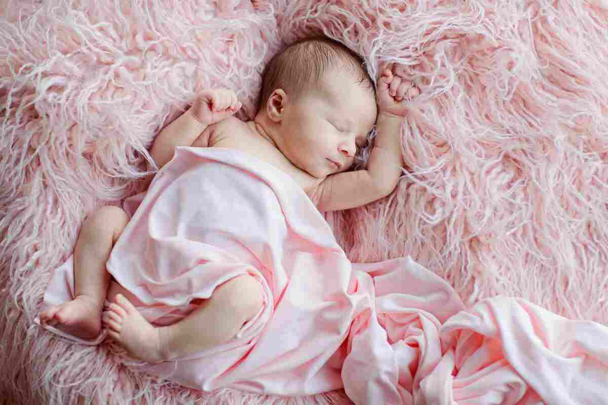 Infant period: Why do newborn girls bleed?- THIP Media