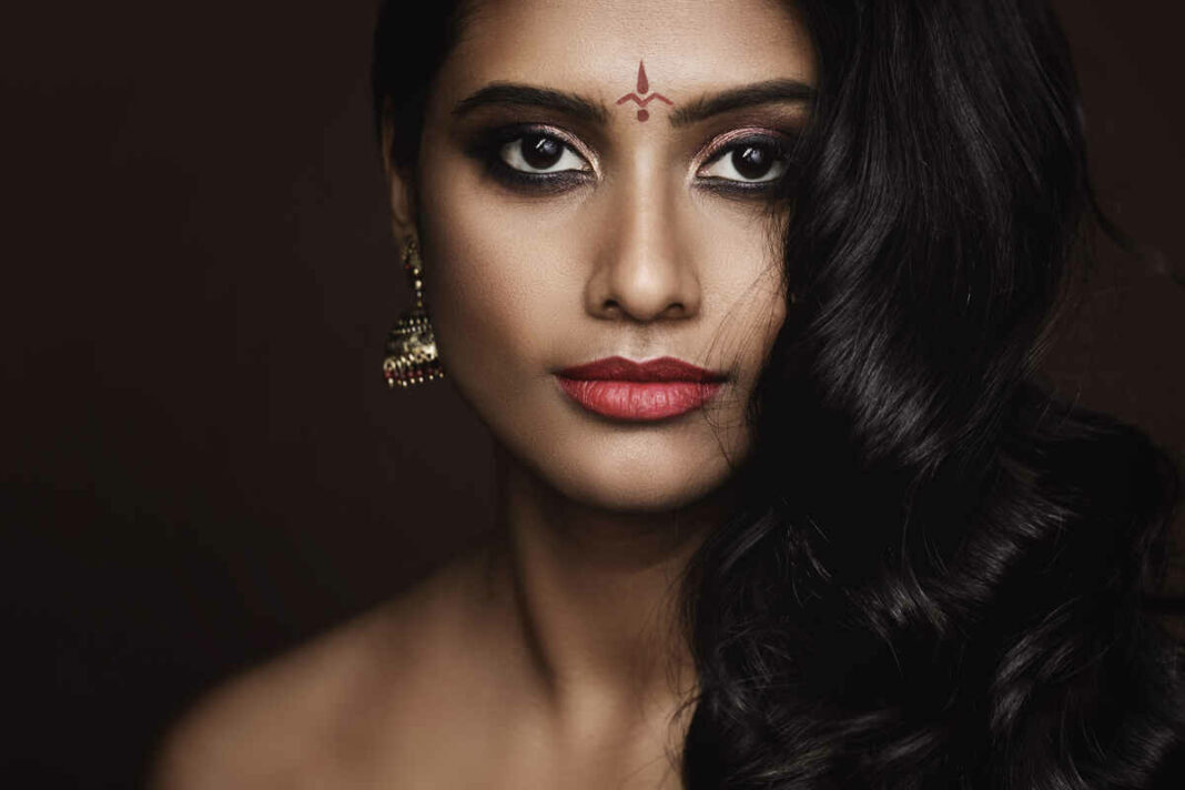 Fact Check: Can wearing bindi on forehead cure insomnia?