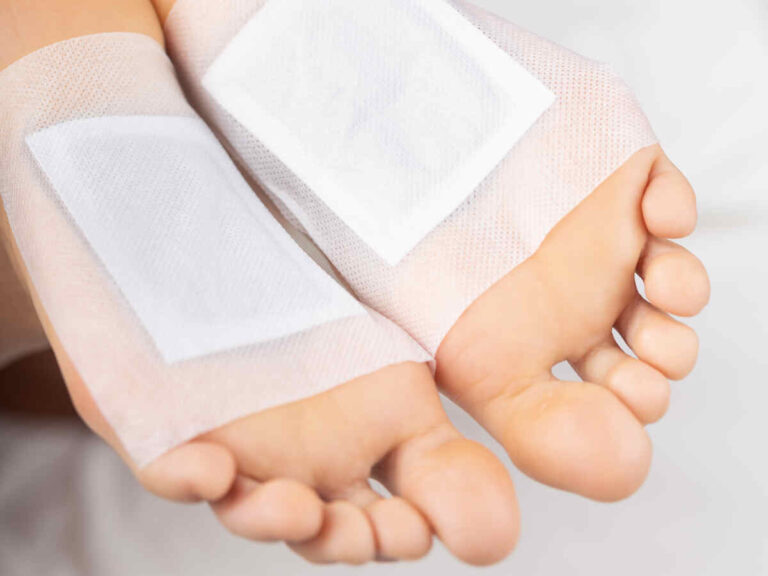 Can bee venom foot patches detox your body overnight?