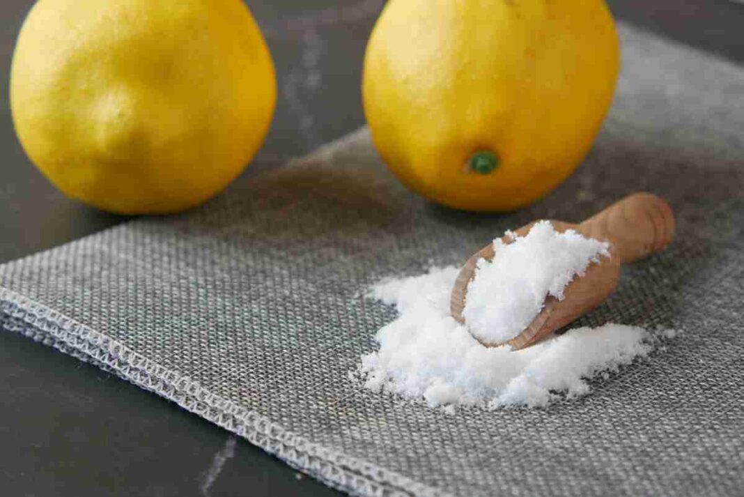 Are lemon water and rock salt effective for kidney stones?